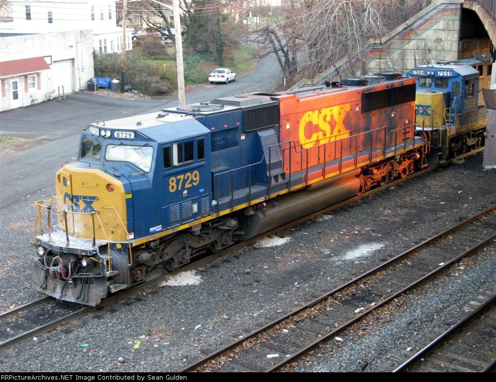 CSXT EMD SD60I 8729 & GE C40-8 7559